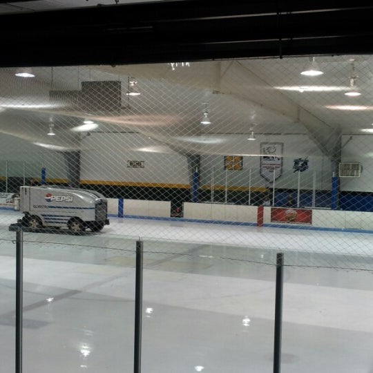 Grand Oaks Ice Arena - Structure in Howell
