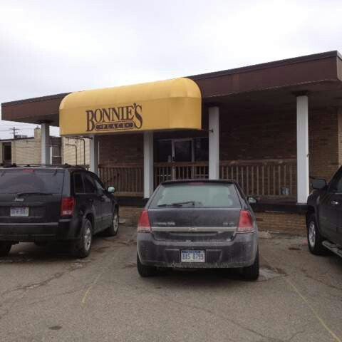 Bonnie's Place (Now Closed) - Burger Joint in Lansing