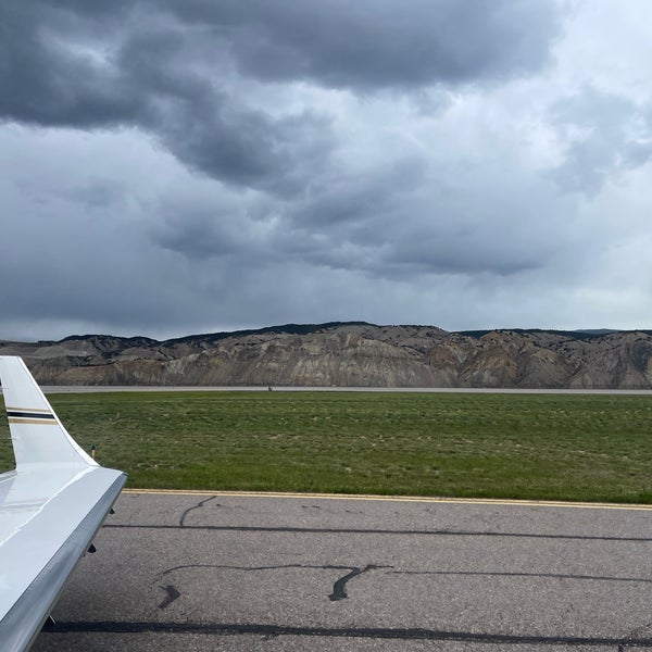 Eagle County Regional Airport (EGE) - Airport in Gypsum