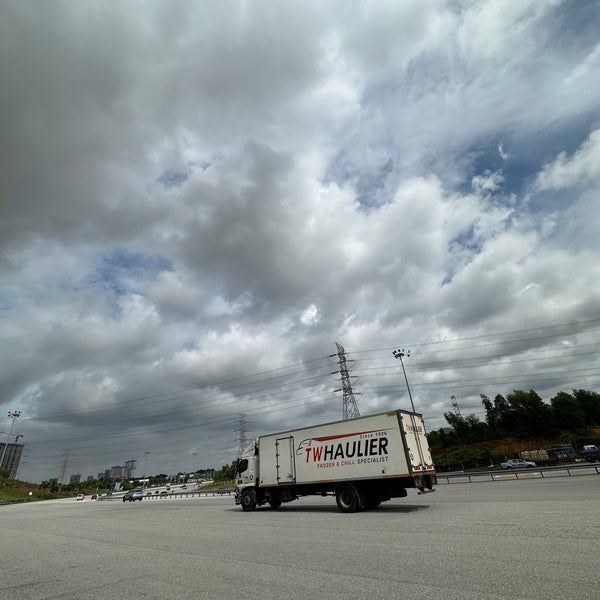 Plaza Tol Setia Alam - 32 tips from 3458 visitors