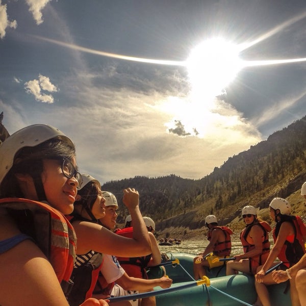 Hyak River Rafting - 176 Trans Canada Hwy