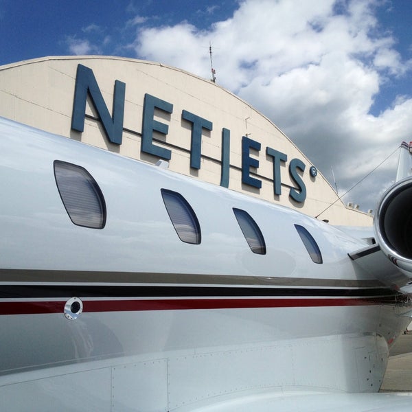 NetJets Private Aviation Lounge - Airport