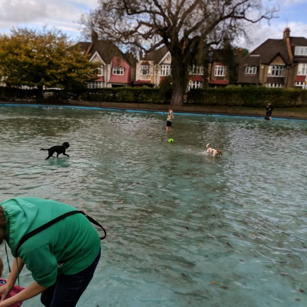 Streatham Common Paddling Pool - Swimming Pool