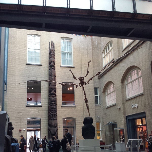 Photos at World Museum Planetarium - Central Liverpool - 4 tips
