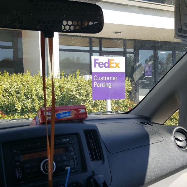 FedEx Ship Center - Shipping, Freight, and Material Transportation Service