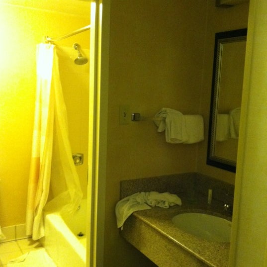 Photos at Courtyard by Marriott Indianapolis Castleton - Castleton - 7 tips