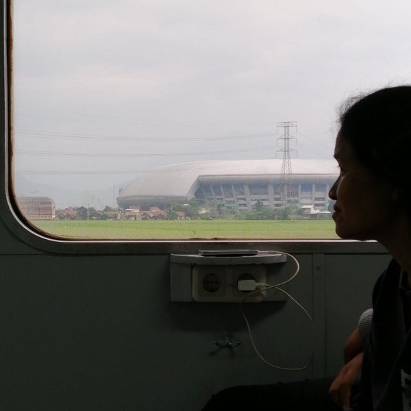 Foto di Stadion Gelora Bandung Lautan Api (GBLA) - Stadion Sepak Bola di Bandung