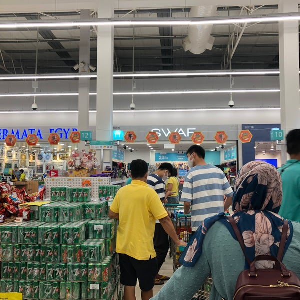 Lotus's - Melaka, Melaka