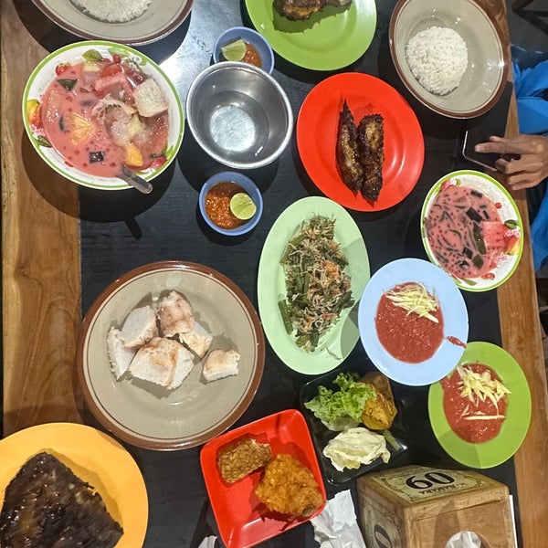 Depot Kalimantan Bamara - Surabaya, Jawa Timur