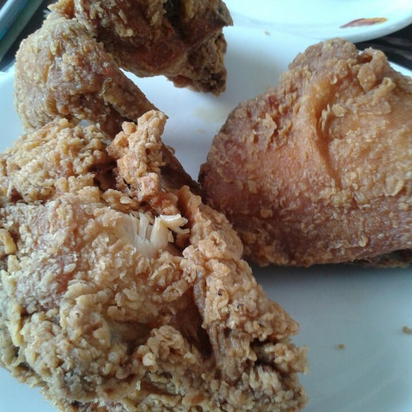 Kokoriko - Fried Chicken Joint in Centro