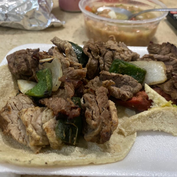 Pipiolo Carnes Asadas - Mexican Restaurant in Americana