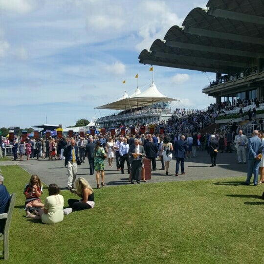 Goodwood Racecourse - The Goodwood Est