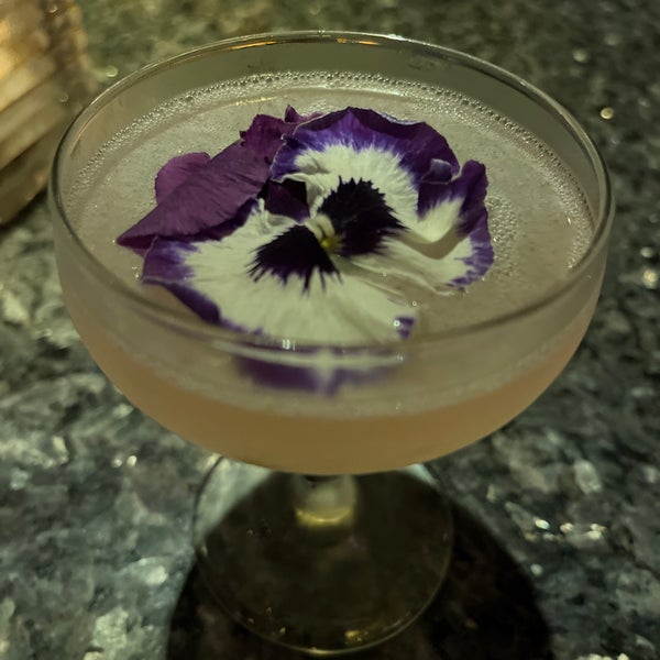 Blue Collar - Cocktail Bar in Los Angeles