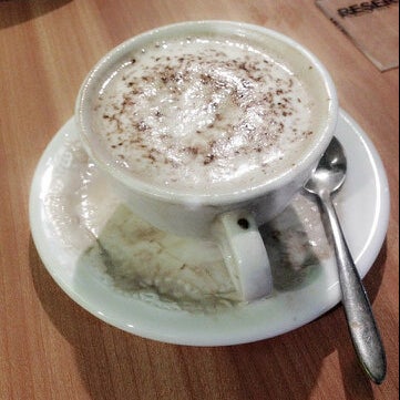 La Buana Cafe & Resto - Makassar, Sulawesi Selatan