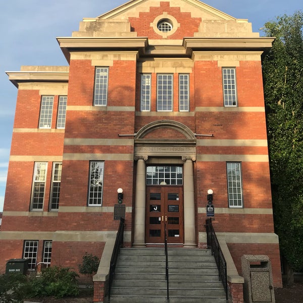 Strathcona Library (EPL) - Strathcona - 1 tip from 125 visitors