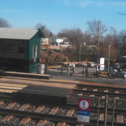 SEPTA Crum Lynne Station - Train Station