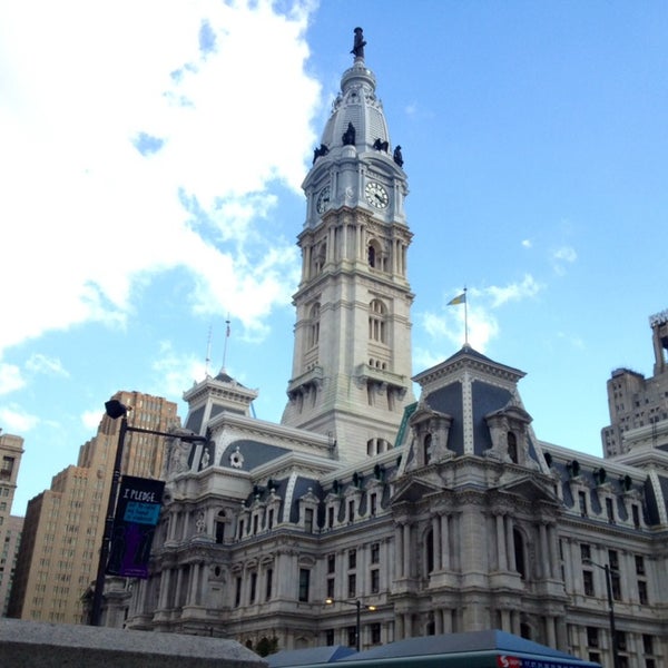 Two Penn Center - Logan Square - Philadelphia, PA