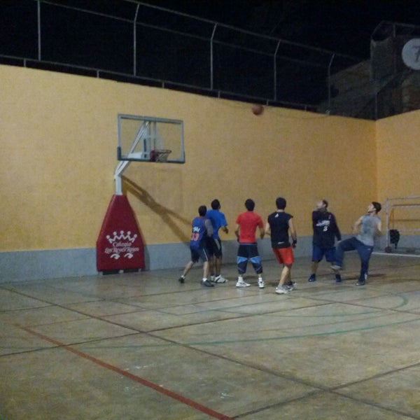 Colegio Los Reyes Rojos - Education