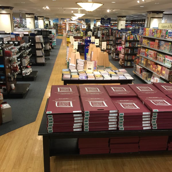Photos at Yale University Bookstore - Downtown New Haven - 11 tips