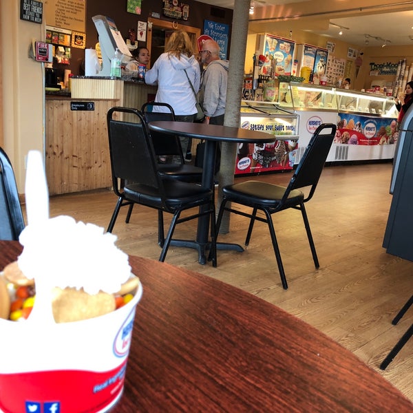 Pip's Ice Cream Parlor - 5 tips from 399 visitors