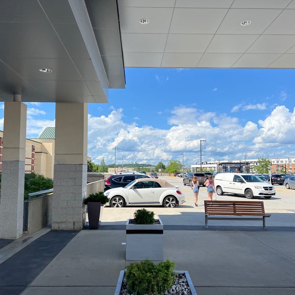 The Mall at Rockingham Park - 99 Rockingham Park Blvd