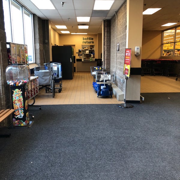 Hannaford Supermarket - 9 tips
