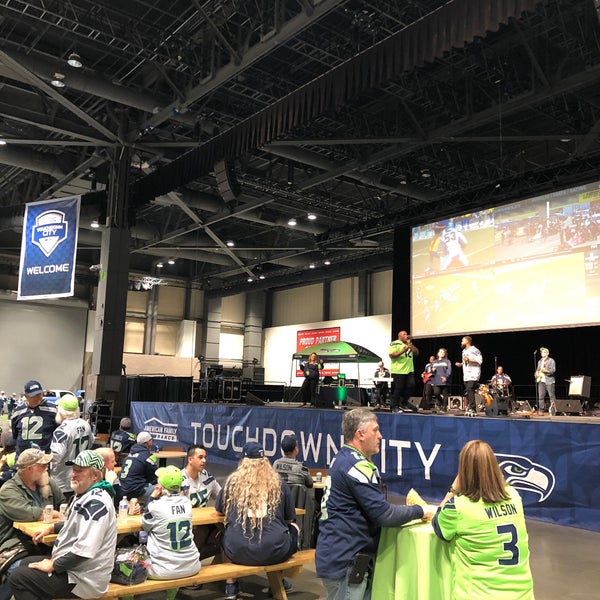 Touchdown City - Arts and Entertainment in Seattle