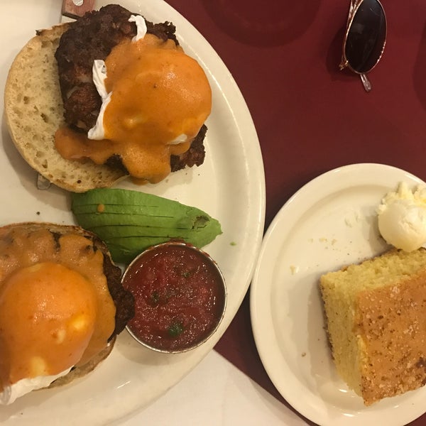 Mesa Cafe - American Restaurant in Mesa