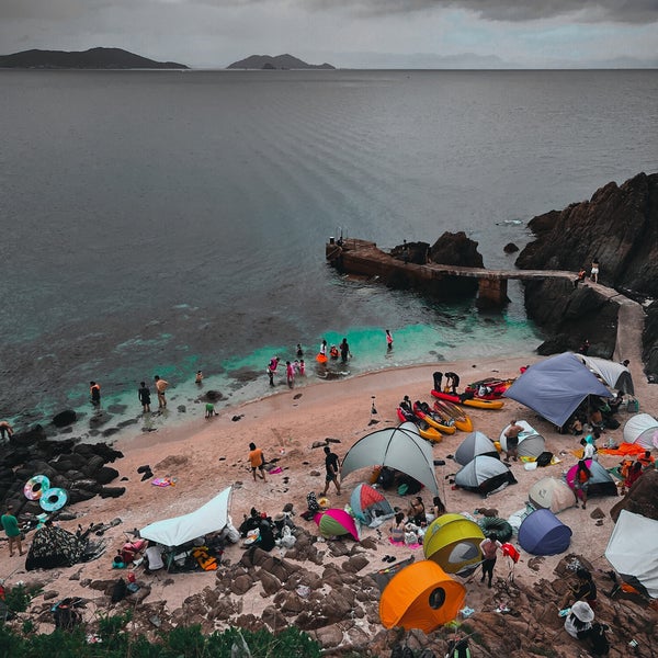 Wong Mau Chau 黃茅洲 - Island
