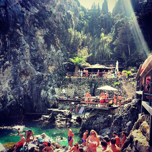 La Grotta - Beach Bar