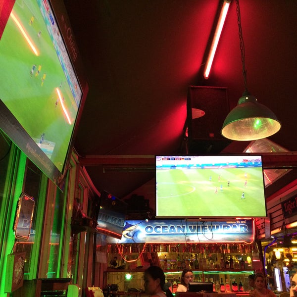 Dolphin Bar - Bar in Mueang Phuket