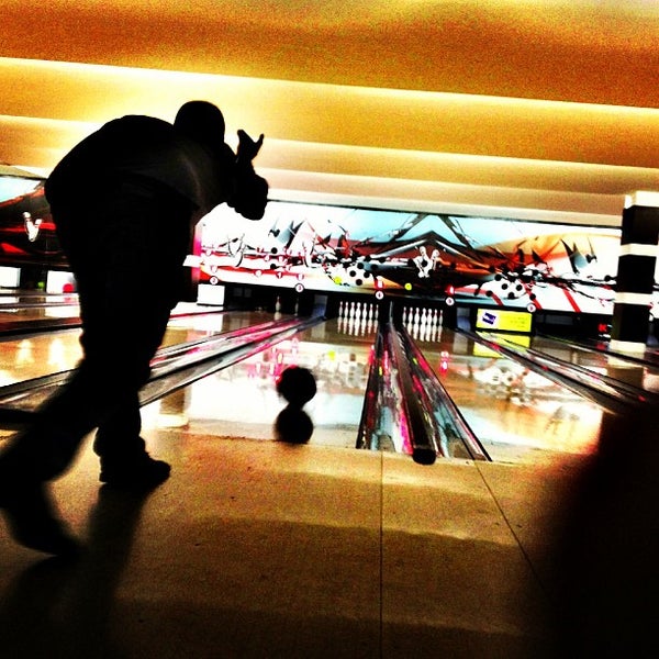 Phoenix Boliche Bar - 35 tips from 1523 visitors