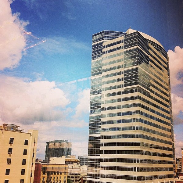 Photos at Fox Tower Offices - Buildings in Portland