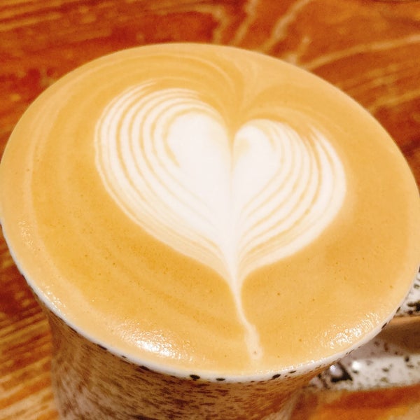 manu coffee 春吉店 - Coffee Shop in 福岡市