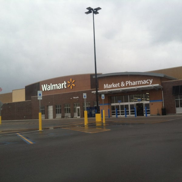 Walmart Supercenter - 1515 S.e. Marshall St