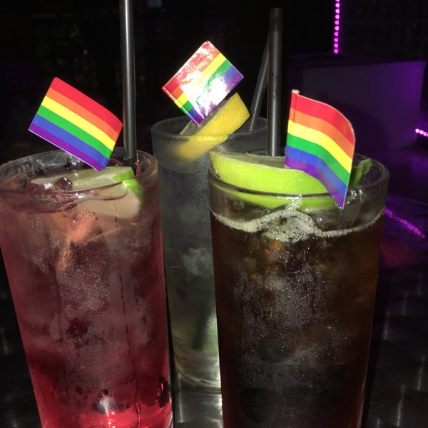 Club Ripples - Belmont Shore - 36 tips from 1503 visitors