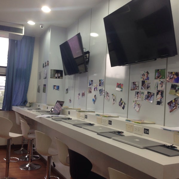 Dream Box Project (ห้องเรียนคอมพิวเตอร์แมคอินทอช สอนถ่ายรูป)