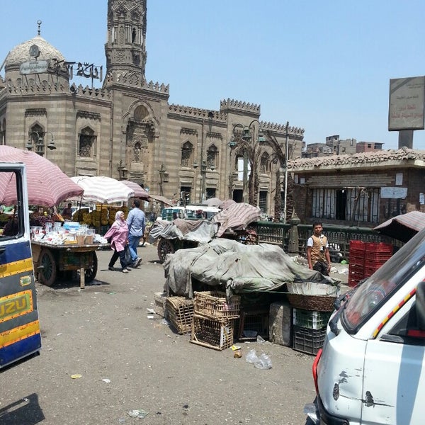 Al Sayeda Aisha Square | ميدان السيدة عائشة