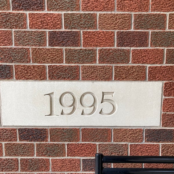 Glen Ellyn Public Library - 5 tips from 295 visitors