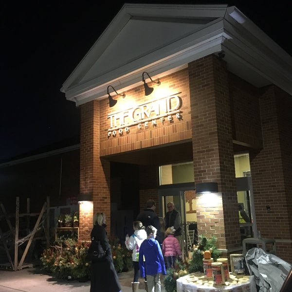 The Grand Food Center - 606 Green Bay Rd