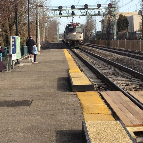 SEPTA/Amtrak: Ardmore Station - 9 tips from 1456 visitors