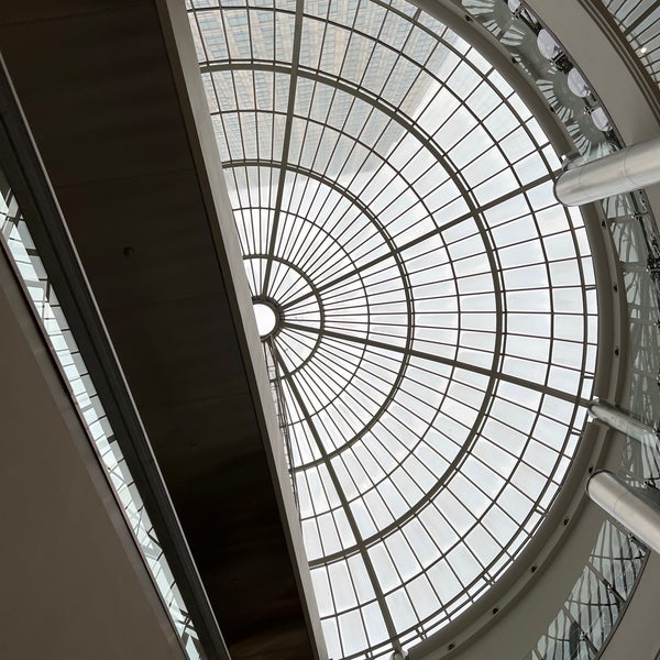 Cabot Place - Shopping Mall in Tower Hamlets