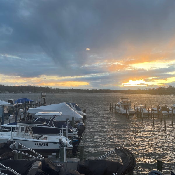 Yellowfin Steak & Fish House - Seafood Restaurant in Edgewater