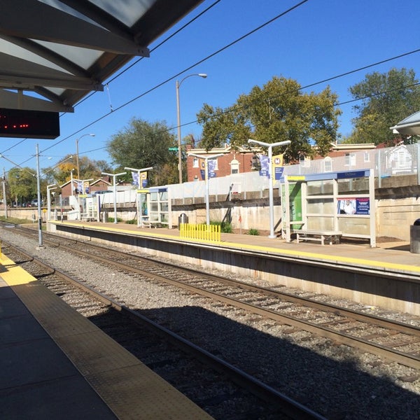 Photos at MetroLink - Delmar Loop Station - 9 tips from 787 visitors