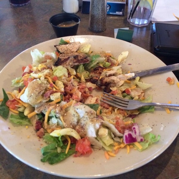 Bennigan's Grill & Tavern Restaurant (Now Closed) - 110 30th Ave W