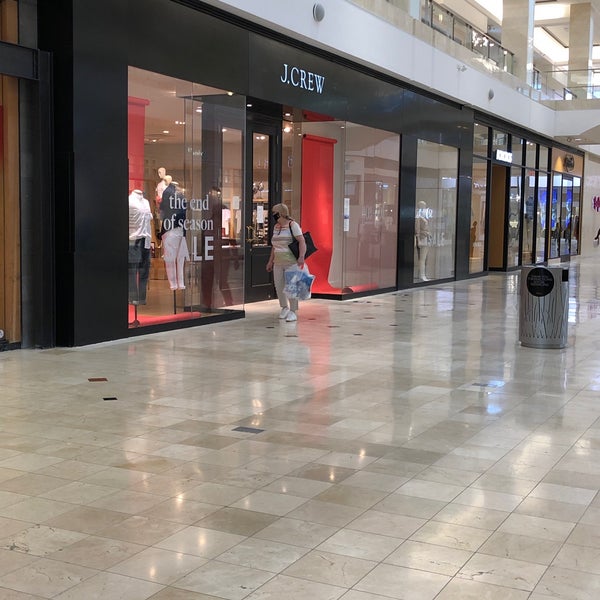 J.Crew - Clothing Store