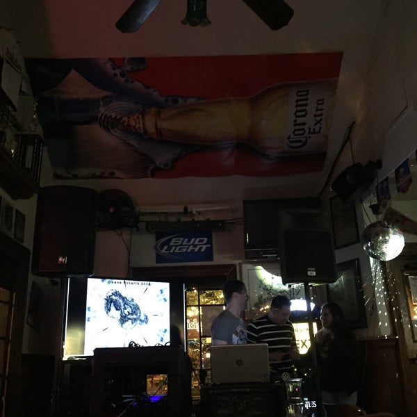 Crogan's Bar & Grill (Now Closed) - Bar in Downtown Walnut Creek