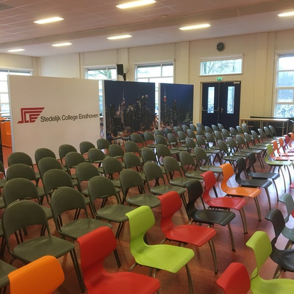 Stedelijk College Eindhoven - High School in Tempel