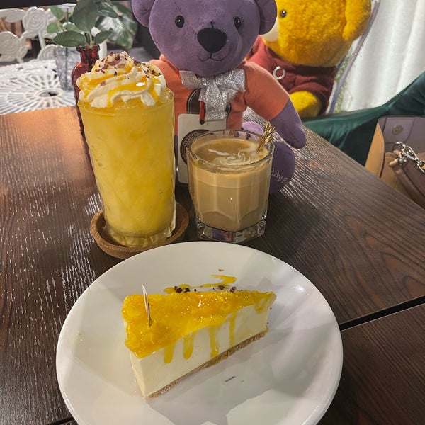 Eighteen Degree Coffee - Café in Kuching