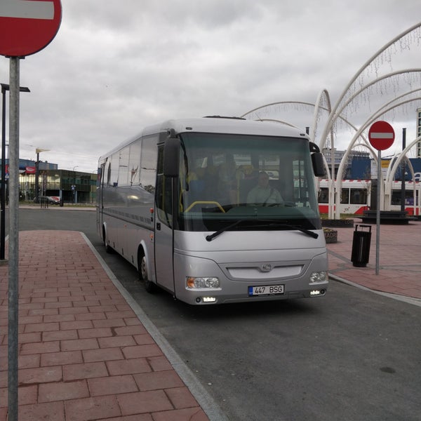 Lennujaama bussipeatus - Ülemiste - 1 tip from 216 visitors